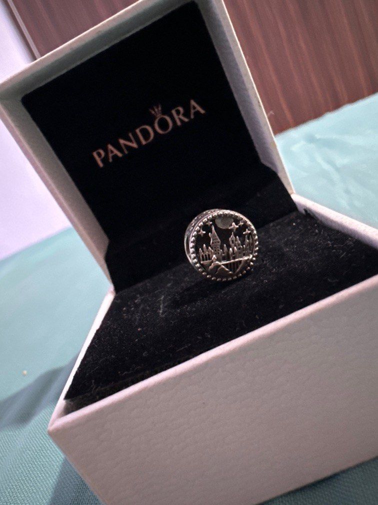 Pandora Harry Potter, Women's Fashion, Jewelry & Organisers, Charms on ...