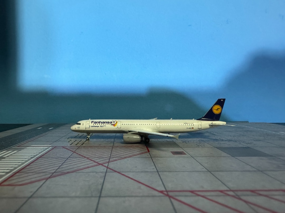 Phoenix Models Lufthansa A321 "Fanhansa" livery, Hobbies & Toys, Toys ...