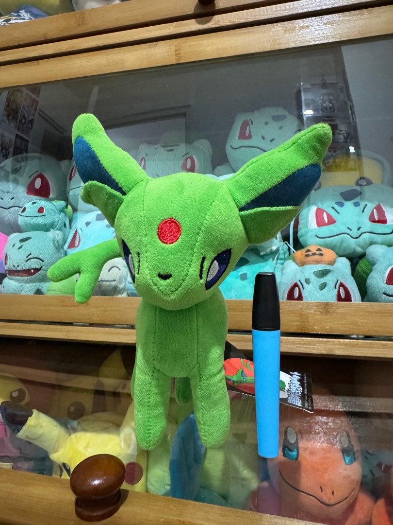 Pokemon Standing Shiny Espeon, Hobbies & Toys, Toys & Games on Carousell