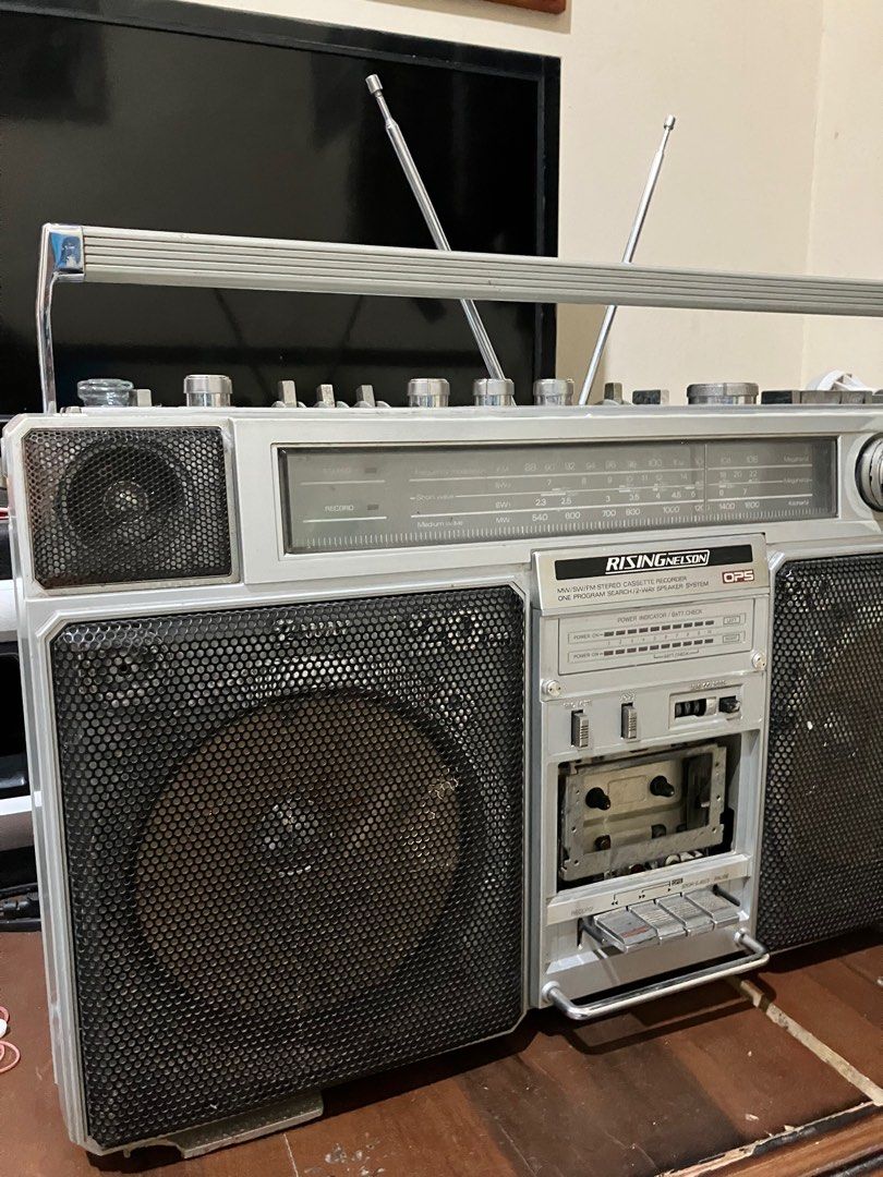 Radio Jadul/ Boombox Rising Nelson Japan, Elektronik, Audio di Carousell