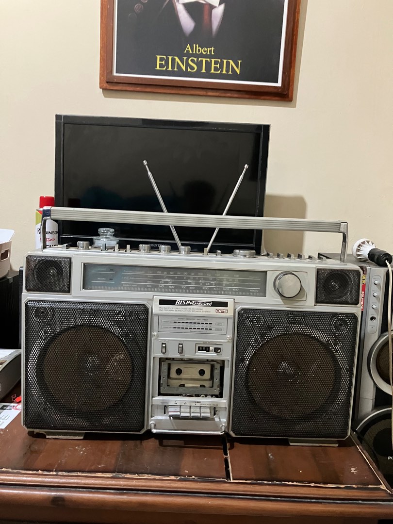 Radio Jadul/ Boombox Rising Nelson Japan, Elektronik, Audio di Carousell