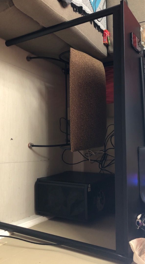 tabel, Furniture & Home Living, Furniture, Tables & Sets on Carousell