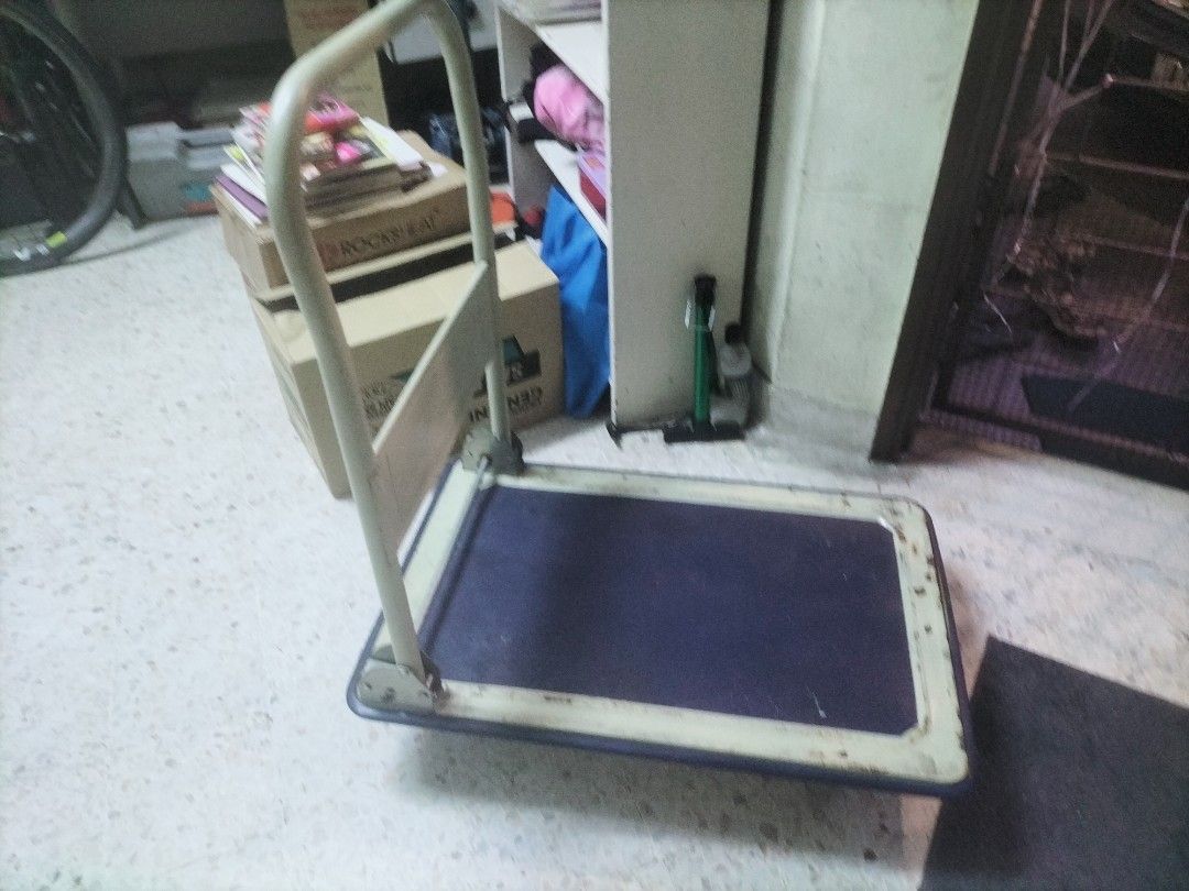 Trolley besi Untuk spare parts, Furniture & Home Living, Home ...