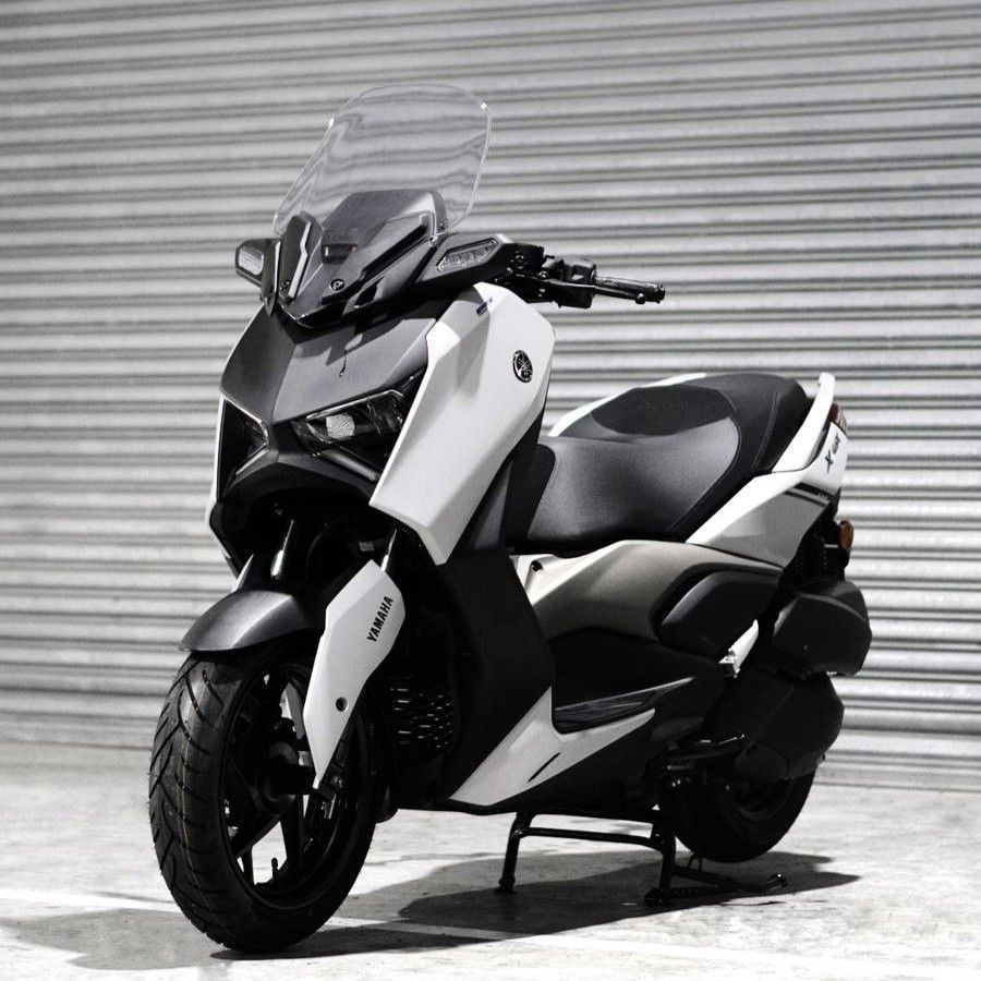 YAMAHA XMAX 300 V2 V3 (NEW), Motorcycles, Motorcycles for Sale, Class ...