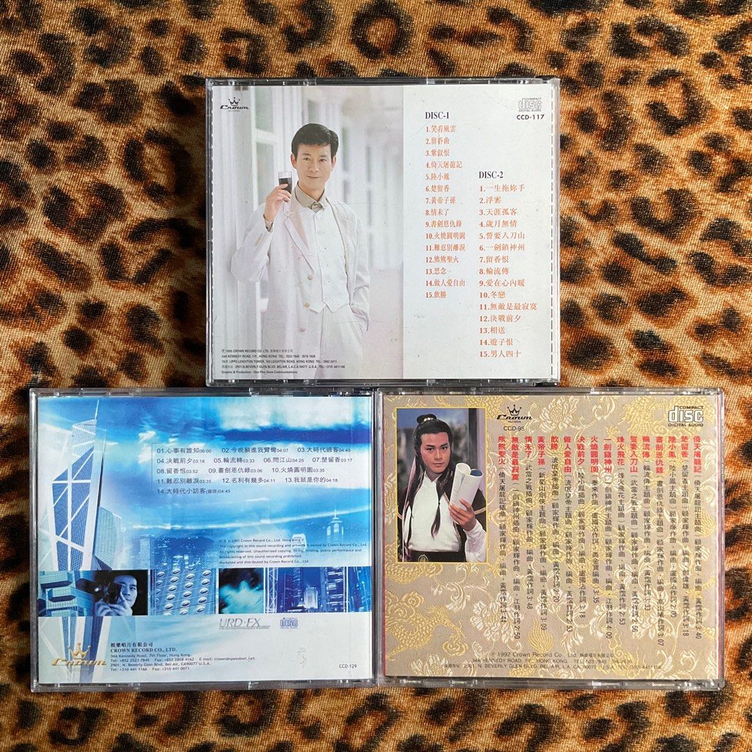 [$350全走] 鄭少秋 Adam Cheng 秋官經典精選專輯 CD 共三隻 (其中一隻親筆簽名), 預購 - Carousell