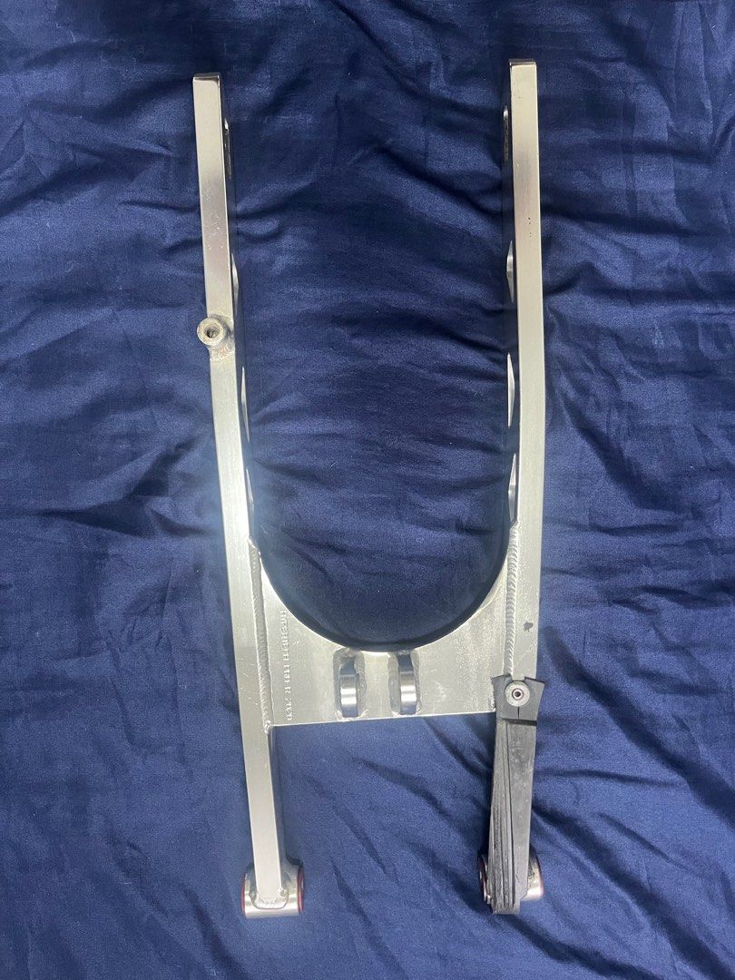 Arm hypertech untuk lc atau y15/y16, Motorbikes on Carousell