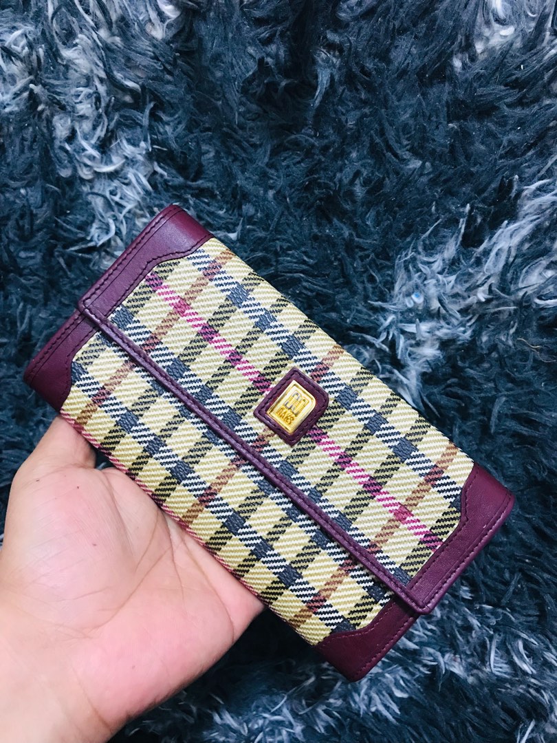 Authentic daks trifold wallet, Luxury, Bags & Wallets on Carousell