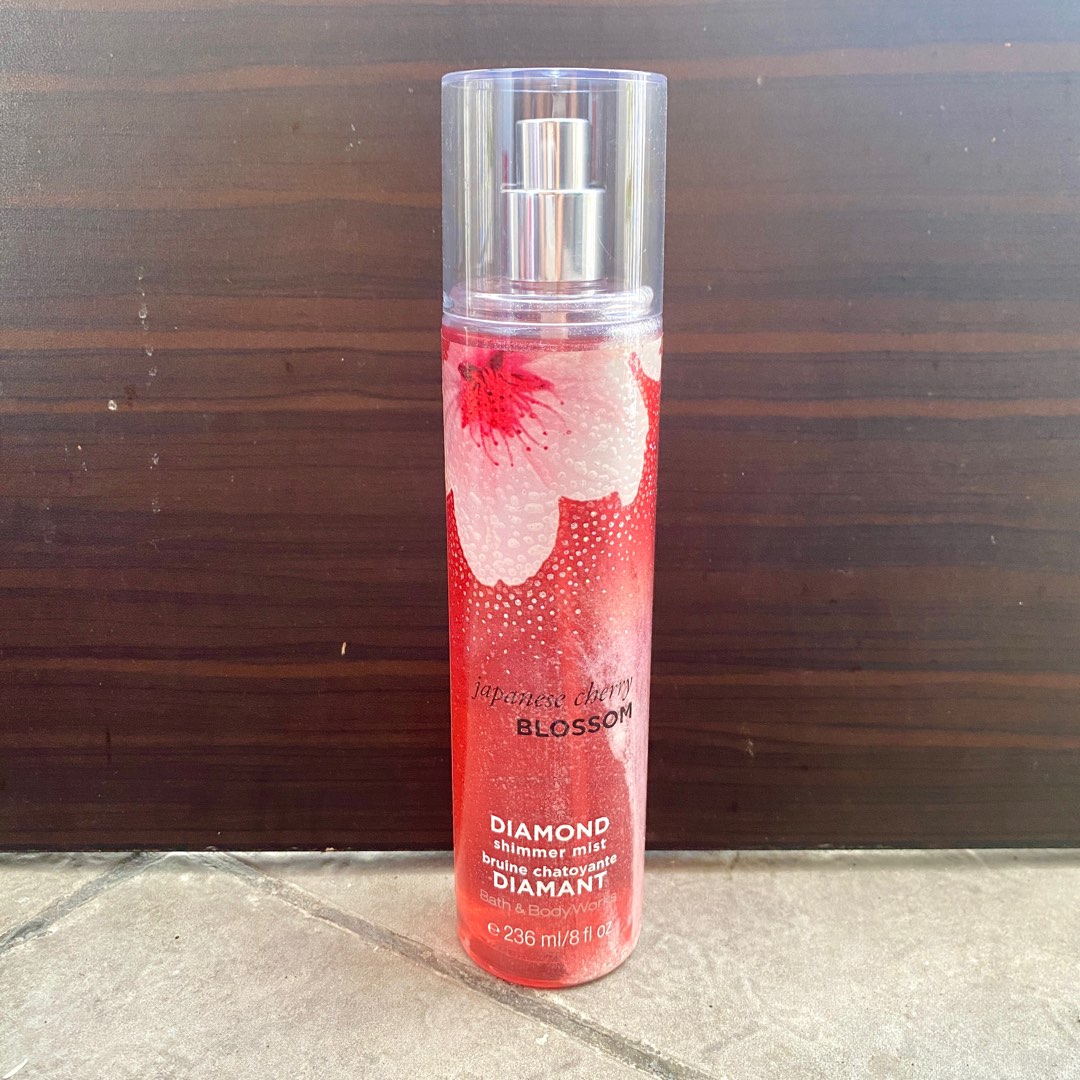 Bath and Body Works Japanese Cherry Blossom Diamond Shimmer Fragrance Mist (236 ml), Beauty ...
