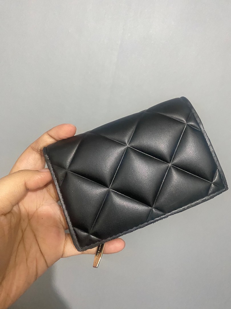 CK wallet not orig, Women's Fashion, Bags & Wallets, Wallets & Card ...