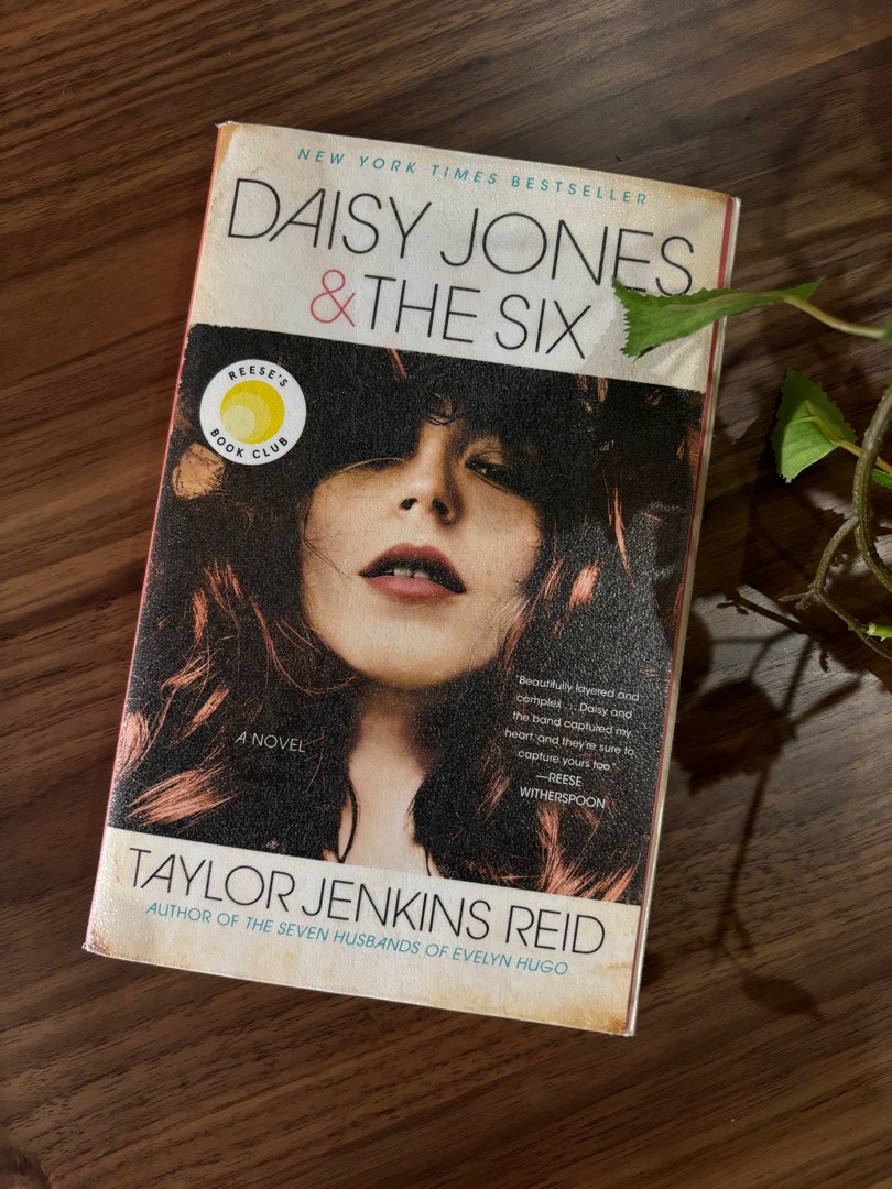 Daisy Jones and the Six by Taylor Jenkins Reid, Hobbies & Toys, Books ...