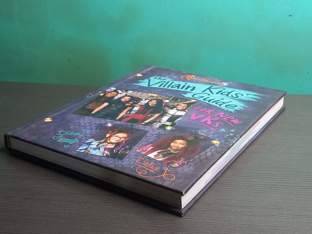 Disney Descendants 3 The Villain Kids Guide For New VKs Book Hardcover ...