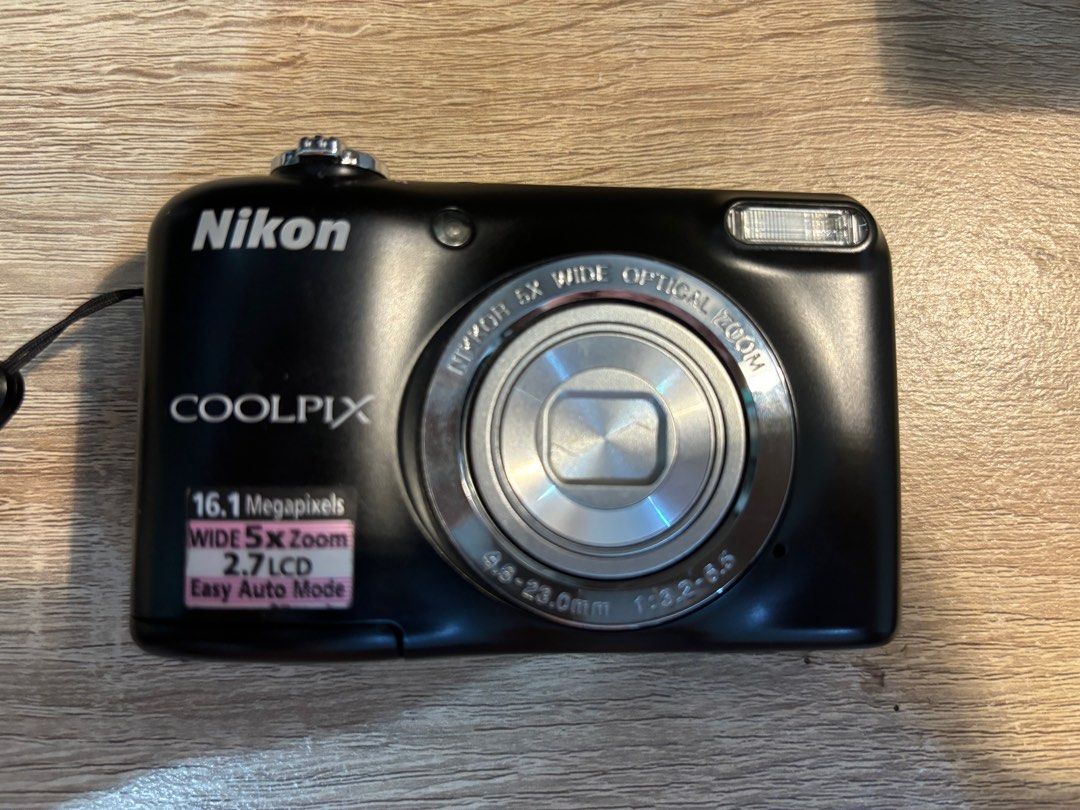 nikon l27