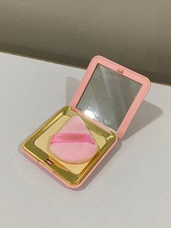 Maaez setting powder, Beauty & Personal Care, Face, Makeup on Carousell