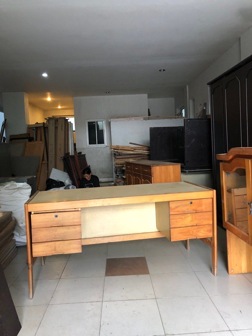 JUAL RUGI HANYA 1 UNIT Meja Makan Meja Kantor Meja Konsul Meja Meeting ...