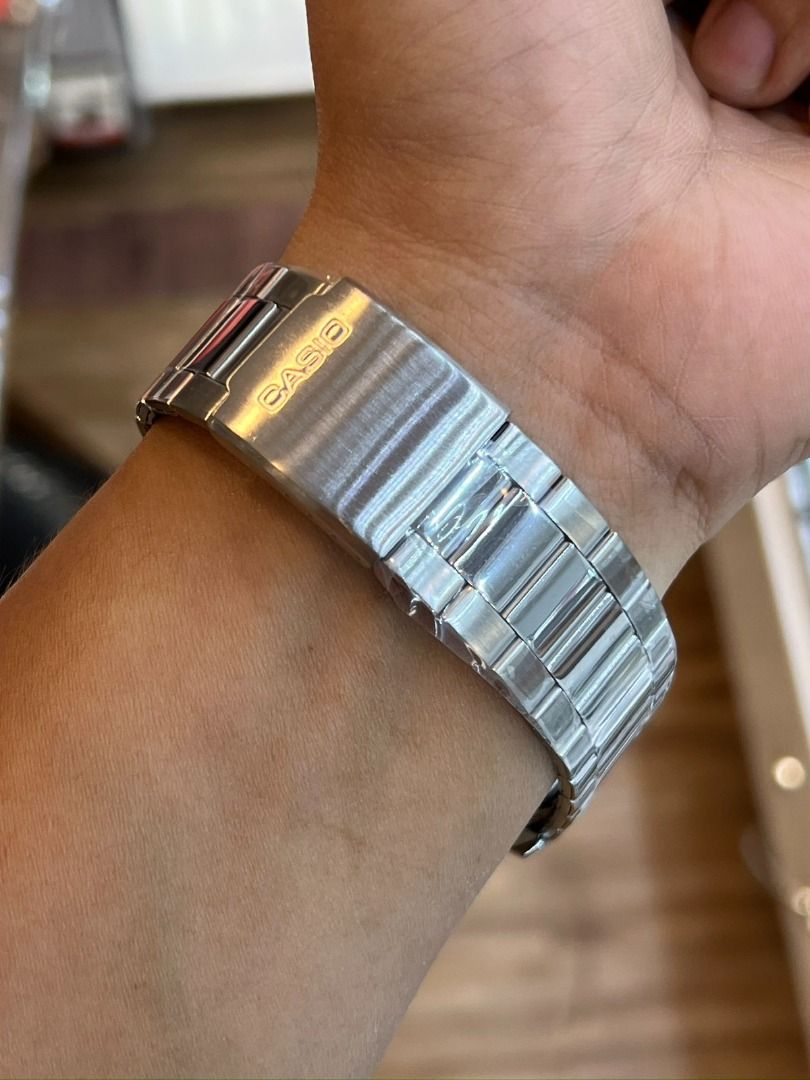 ORIGINAL CASIO Analog Red Dial Stainless Steel Men's Watch MTP-VD01D-4B ...