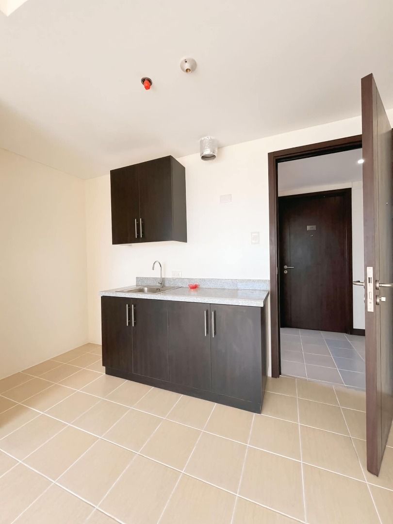 ...RENT-TO-OWN 2-BR CONDO UNIT NEAR U-BELT AND LRT V. MAPA STATION ...