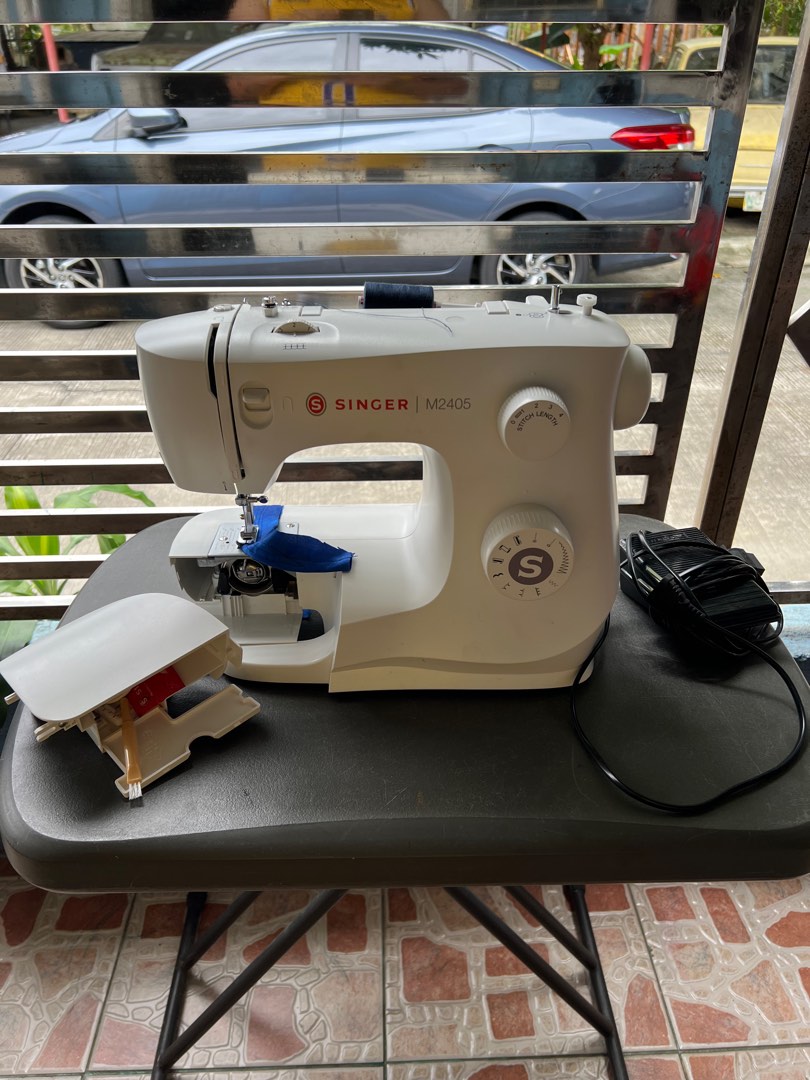 Singer Portable M2405 8 Stitches Sewing Machine, TV & Home Appliances ...