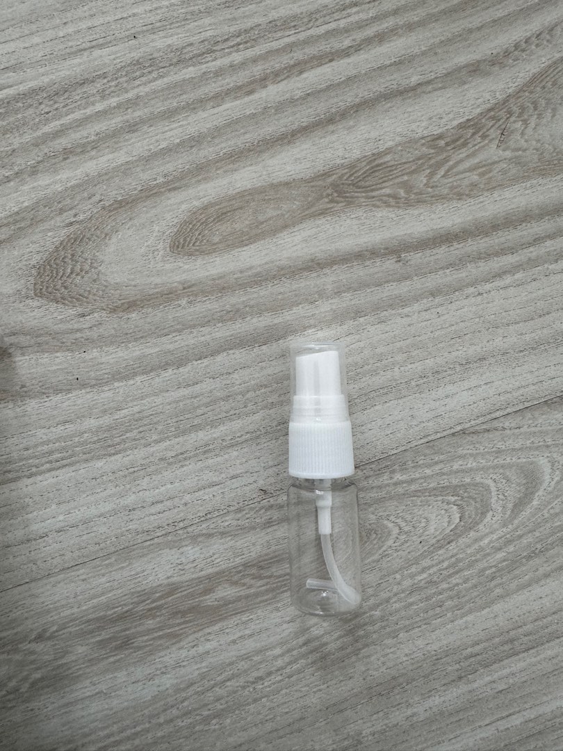 Spray botol, Beauty & Personal Care, Fragrance & Deodorants on Carousell