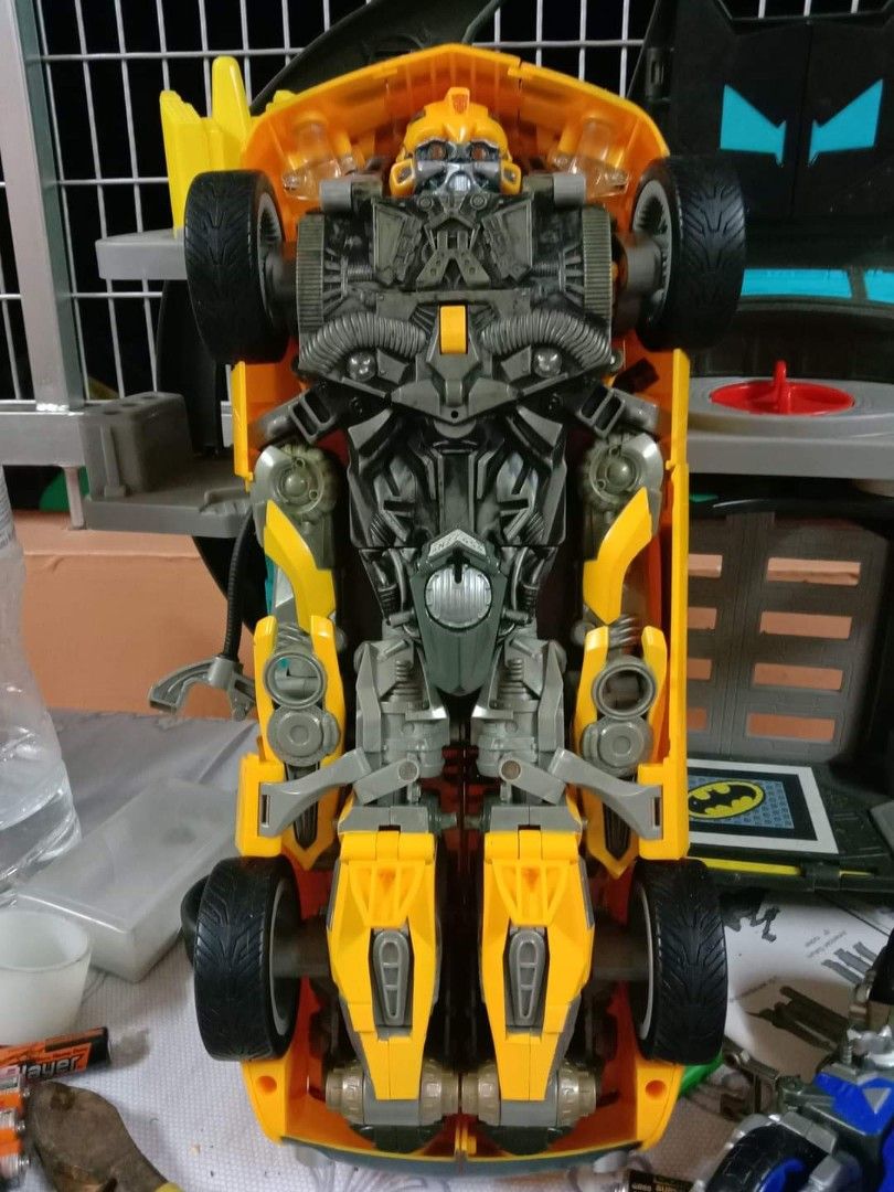 transfomer bumblebee, Hobbies & Toys, Toys & Games on Carousell