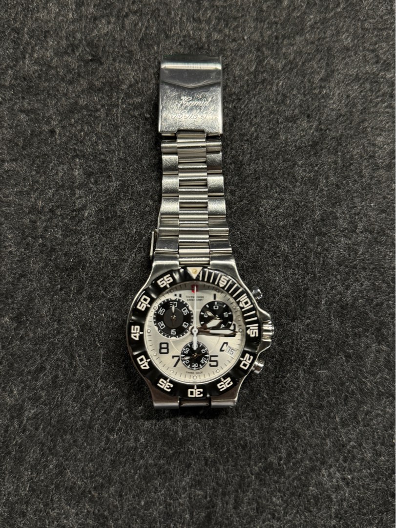 Victorinox Swiss Army Summit XLT Chronograph, Men's Fashion, Watches ...