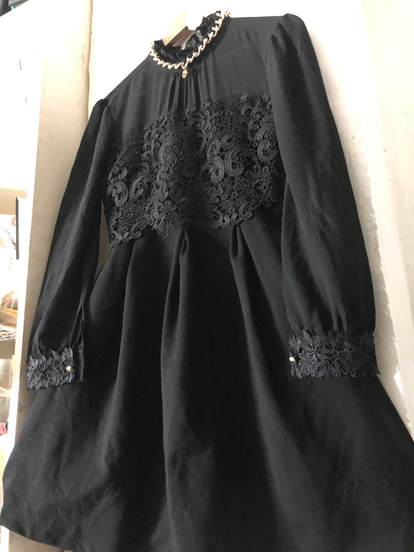 vintage black dress can fit to small to medium built, Women's Fashion ...