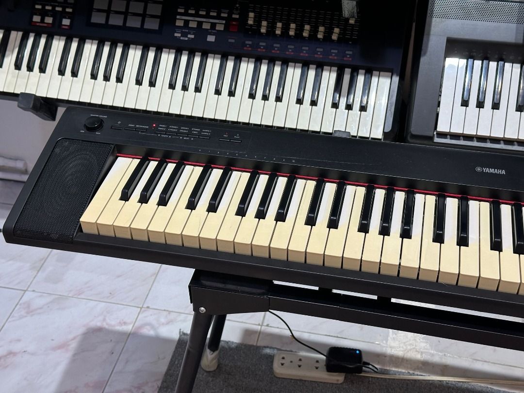 Yamaha Piaggero NP-32 Digital Piano 76 Semi Weighted Graded Touch Keys ...