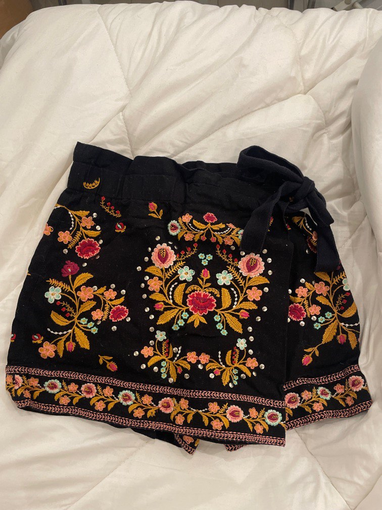 ZARA Embroiderwd Wrap around Skort, Women's Fashion, Bottoms, Skirts on ...