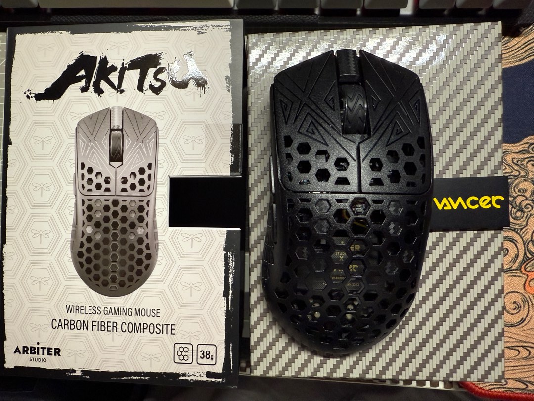 Akitsu 秋津 Vancer 碳纖維滑鼠, 電腦＆科技, 電腦周邊及配件, 電腦滑鼠及相關產品 - Carousell