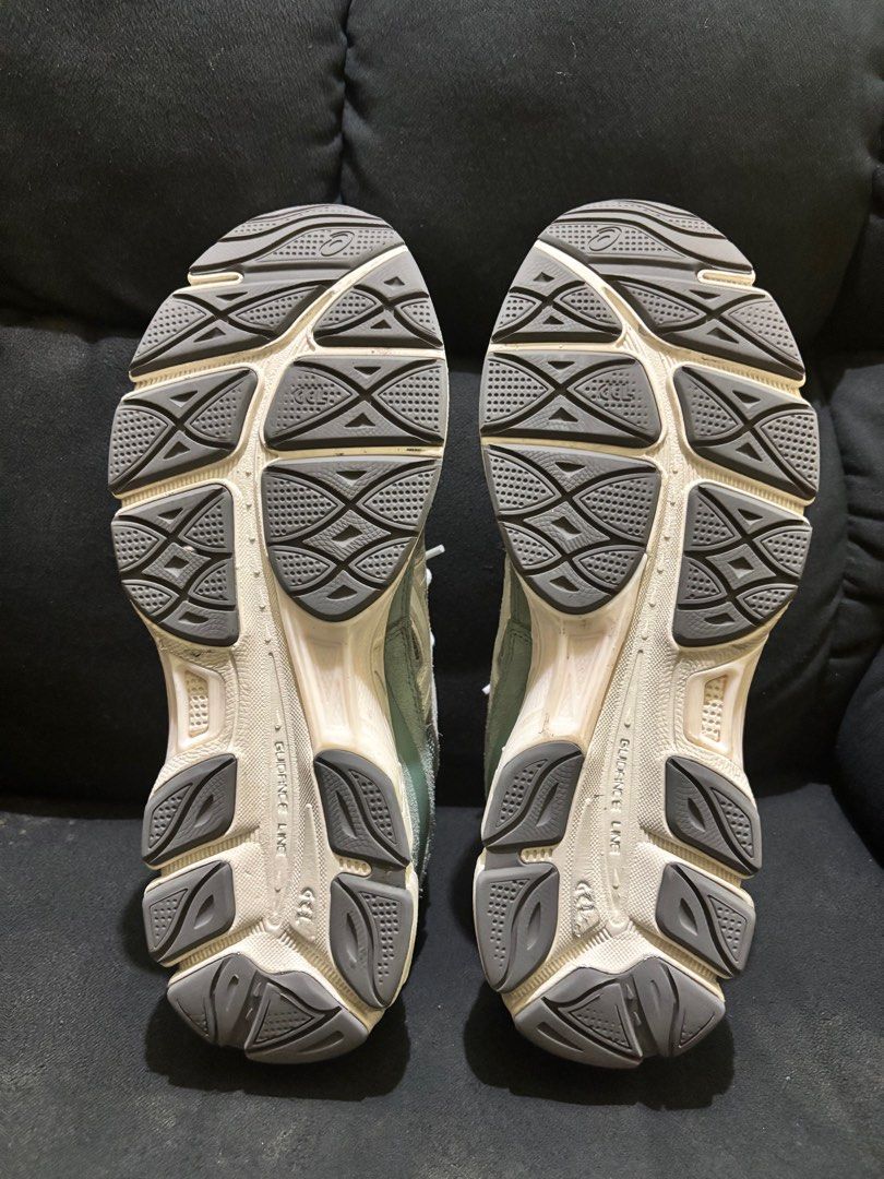 Asics GEL-NYC Ivy/Smoke Grey size uk9 Men, Men's Fashion, Footwear ...