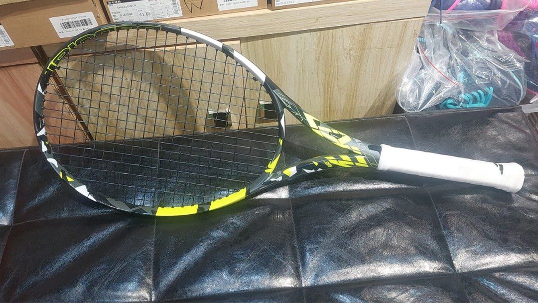 Babolat Pure Aero 270 Racquet 網球拍, 運動產品, 運動與體育, 運動與體育 - 球拍和球類運動 - Carousell