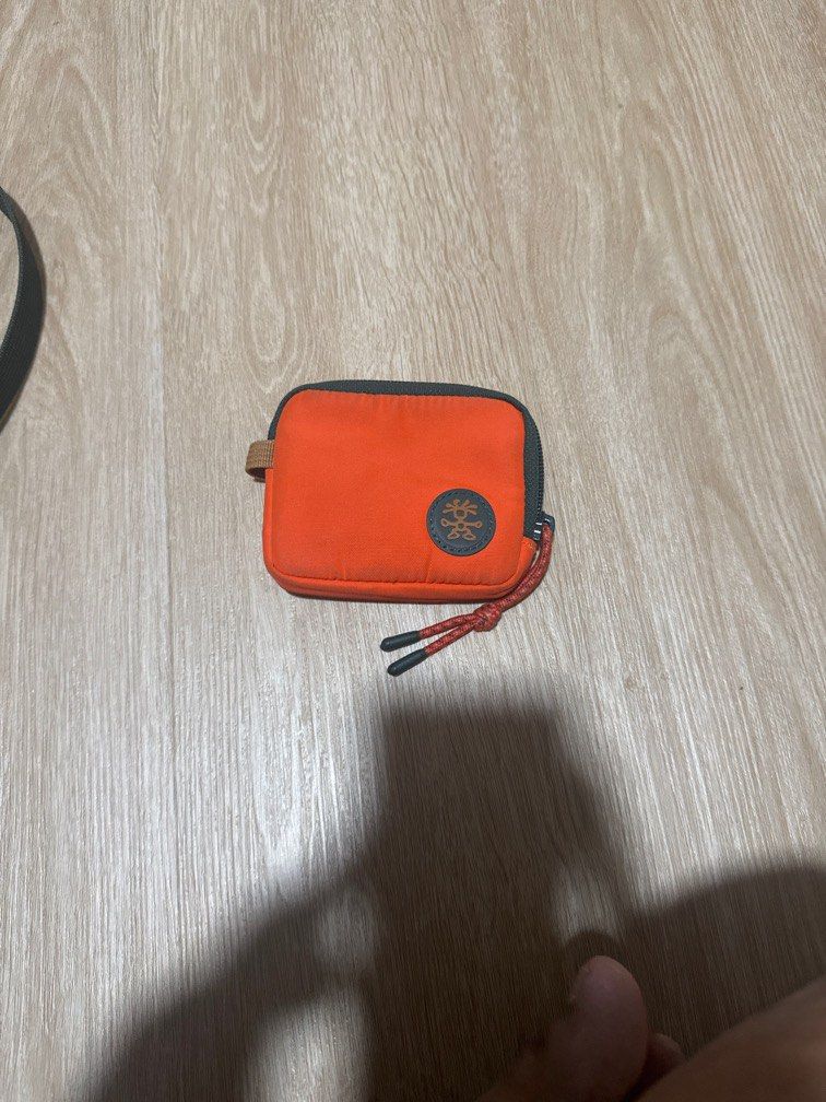 Crumpler Early Opener Wallet, Women's Fashion, Bags & Wallets, Purses ...