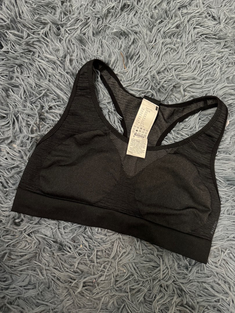 Decathlon Sports Bra, Women's Fashion, Activewear on Carousell