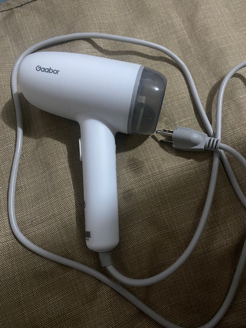 Gaabor Handheld Iron, TV & Home Appliances, Irons & Steamers on Carousell