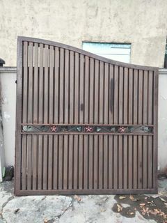 Pintu Pagar Besi Lipat / Fold Steel Gate, Furniture & Home Living ...