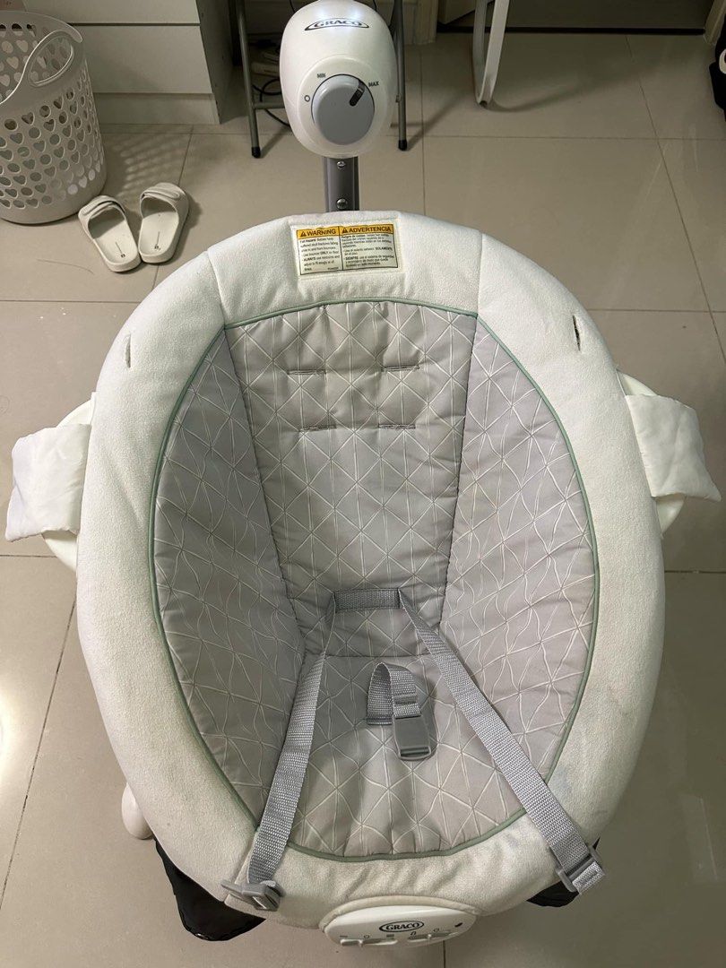 Graco Baby Swing, Babies & Kids, Maternity Care on Carousell