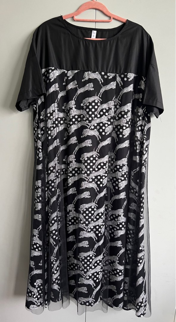 Japanese brand baggy muumuu style black dress with printed white tigers ...