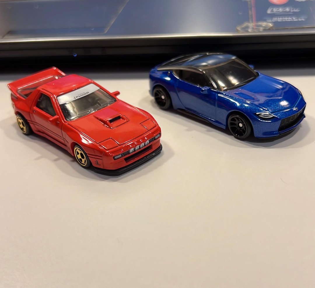 Loose 2 car set - Hotwheels Themed assortment silver series cars with ...