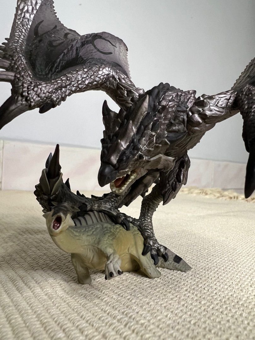 Monster Hunter Silver Rathalos Figure Statue Model DXF, Hobbies & Toys ...