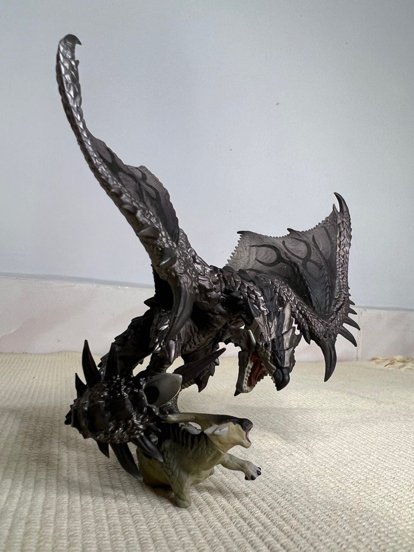 Monster Hunter Silver Rathalos Figure Statue Model DXF, Hobbies & Toys ...