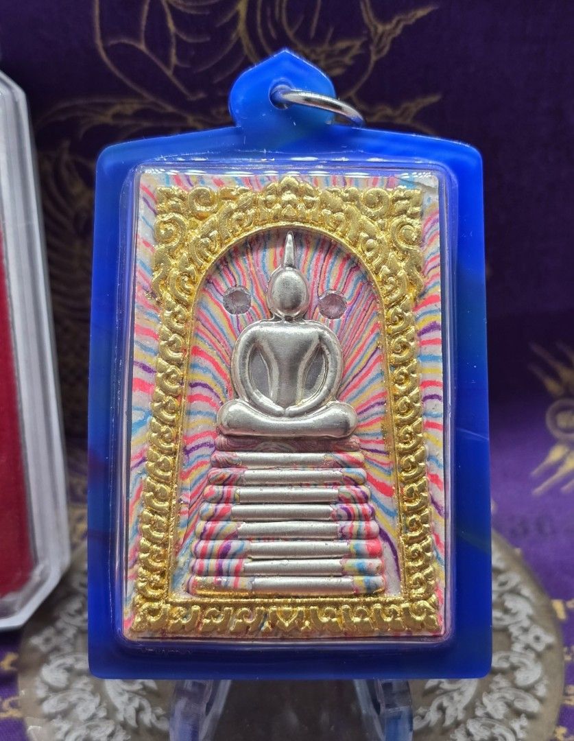Phra somdej 9 chan with 9 silver takrut and back kruba krisanna locket roon sai rung thep ...