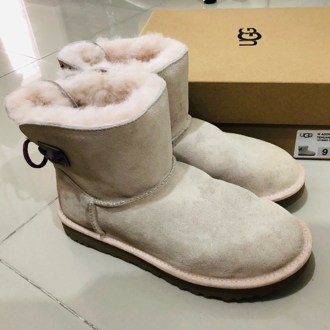 Pre-Loved UGG Original Tread Lite Adoria Tehuano Women Classic Winter ...