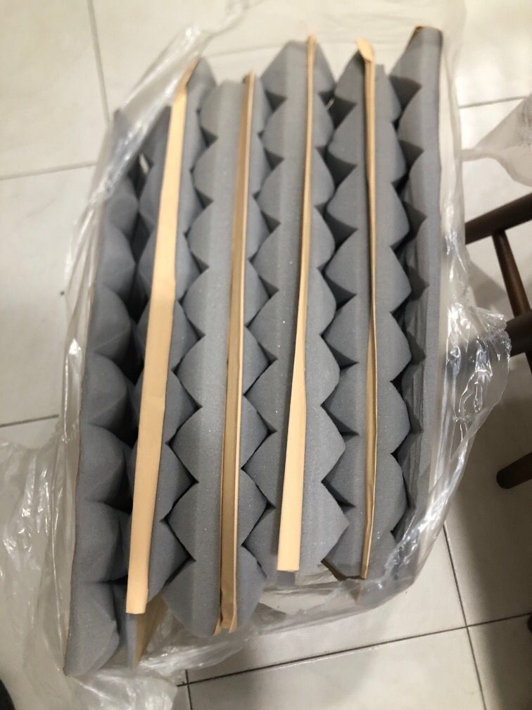 pyramid foam absorb sound Acoustic noise, Furniture & Home Living, Home ...