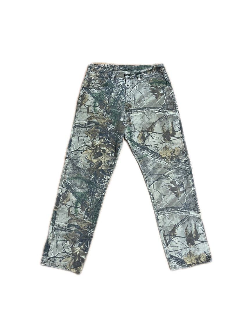 Realtree Wrangler Jeans, Men's Fashion, Bottoms, Jeans on Carousell