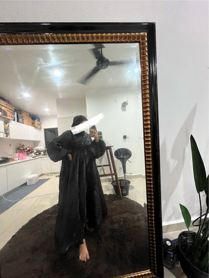 Stylish Full Length Mirror for perfect OOTD shots!, Furniture & Home ...