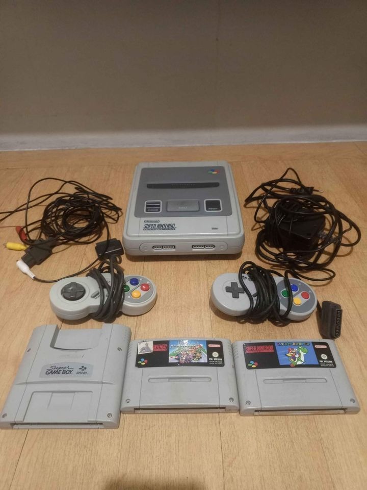 Super Nintendo Entertainment System (SNES) PAL Ver, Video Gaming, Video ...