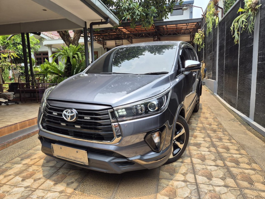 TOYOTA INNOVA VENTURER DIESEL MATIC TAHUN PEMBUATAN : 2021, Mobil ...