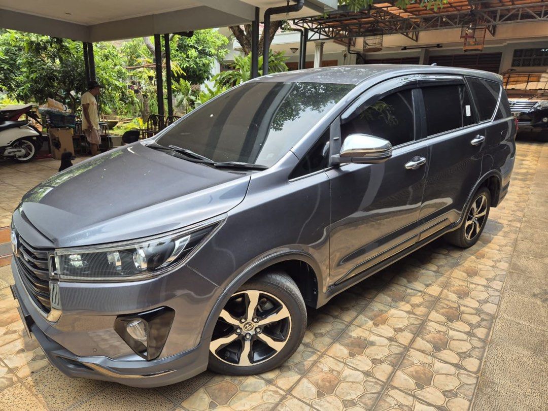 TOYOTA INNOVA VENTURER DIESEL MATIC TAHUN PEMBUATAN : 2021, Mobil ...