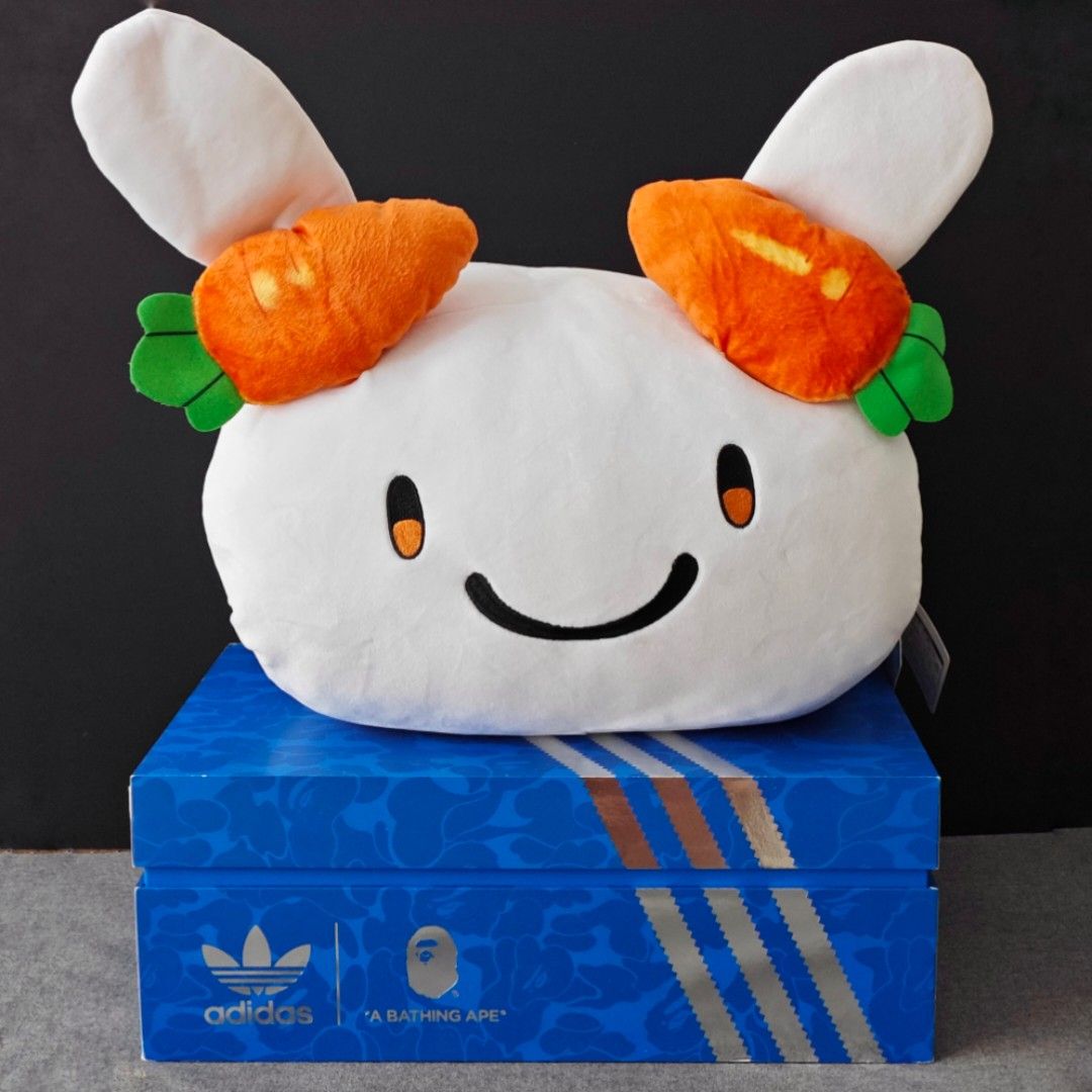 HOLOLIVE USADA PEKORA NOUSAGI ARM PILLOW, Hobbies & Toys, Toys & Games ...