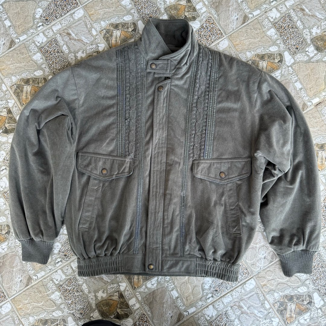 Vintage club bomber jacket, Men's Fashion, Coats, Jackets and Outerwear ...