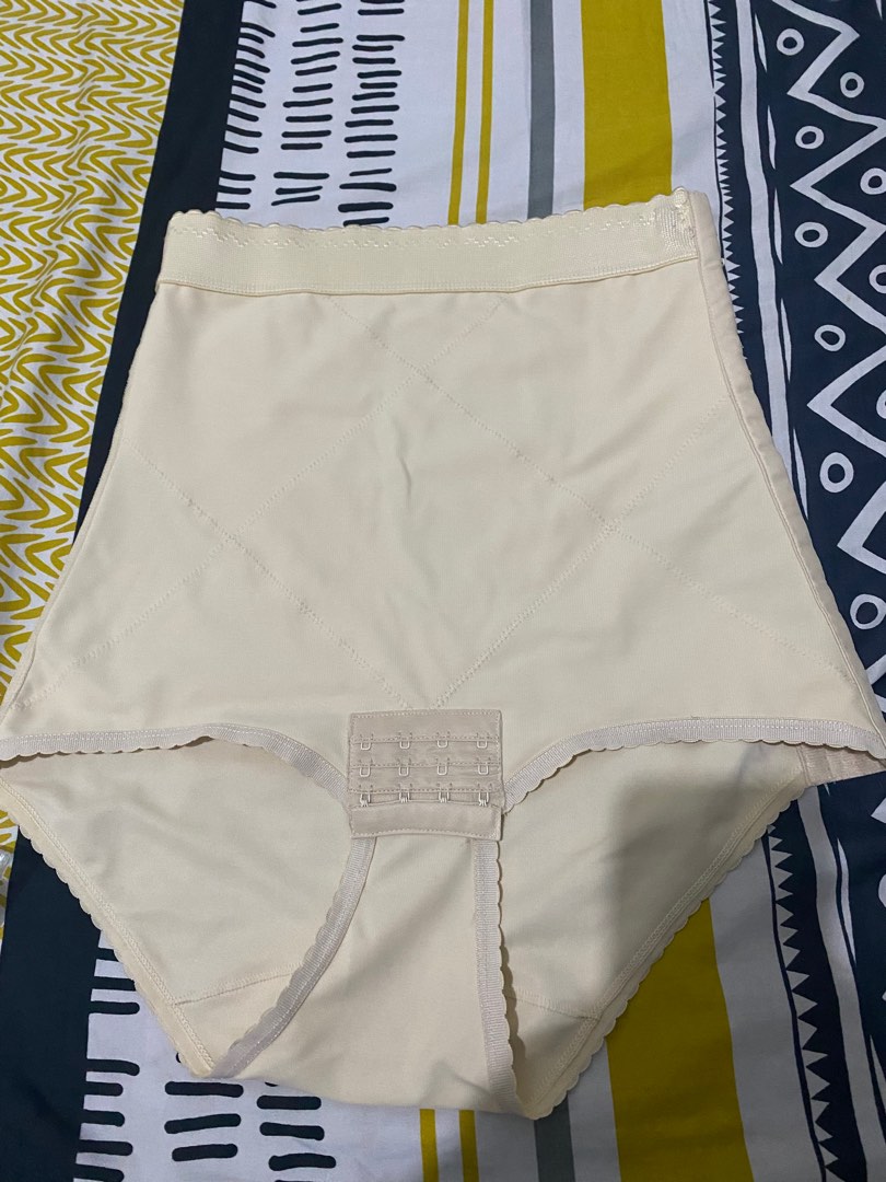 Wink Postpartum Binder Large, Women's Fashion, Maternity wear on Carousell